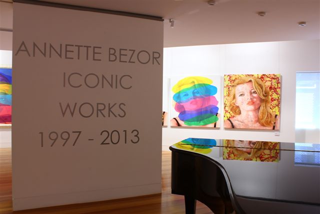 Annette Bezor